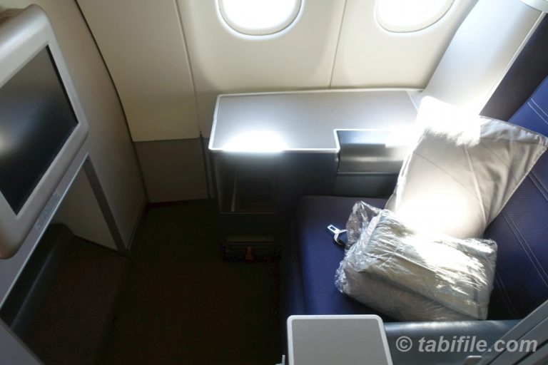【搭乗記】マレーシア航空 MH122 シドニー → クアラルンプール ビジネスクラス | MALAYSIA AIRLINES A330 ...