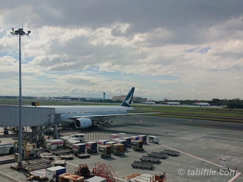 キャセイパシフィック CX906 マニラ → 香港 | CATHAY PACIFIC B777-300 Business Class ...