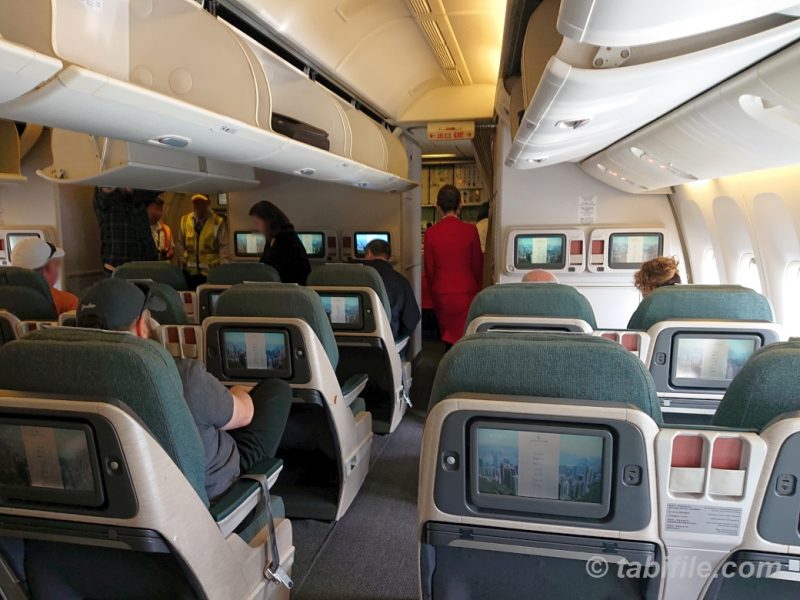 キャセイパシフィック CX906 マニラ → 香港 | CATHAY PACIFIC B777-300 Business Class ...