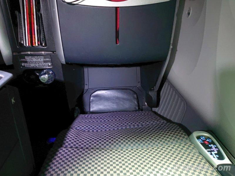 日本航空 JL77 東京羽田 → マニラ ビジネスクラス | JAPAN AIRLINES B787 BUSINESS CLASS TOKYO ...